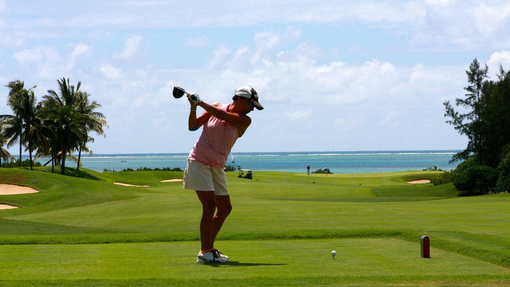 夏ゴルフでバテない！冷感・吸汗インナーの選び方｜ZEROFIT公式